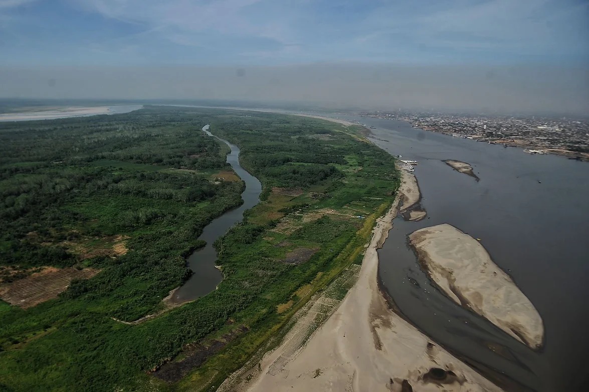 Alerta en Ucayali: Marina advierte peligrosa crecida de río que ...
